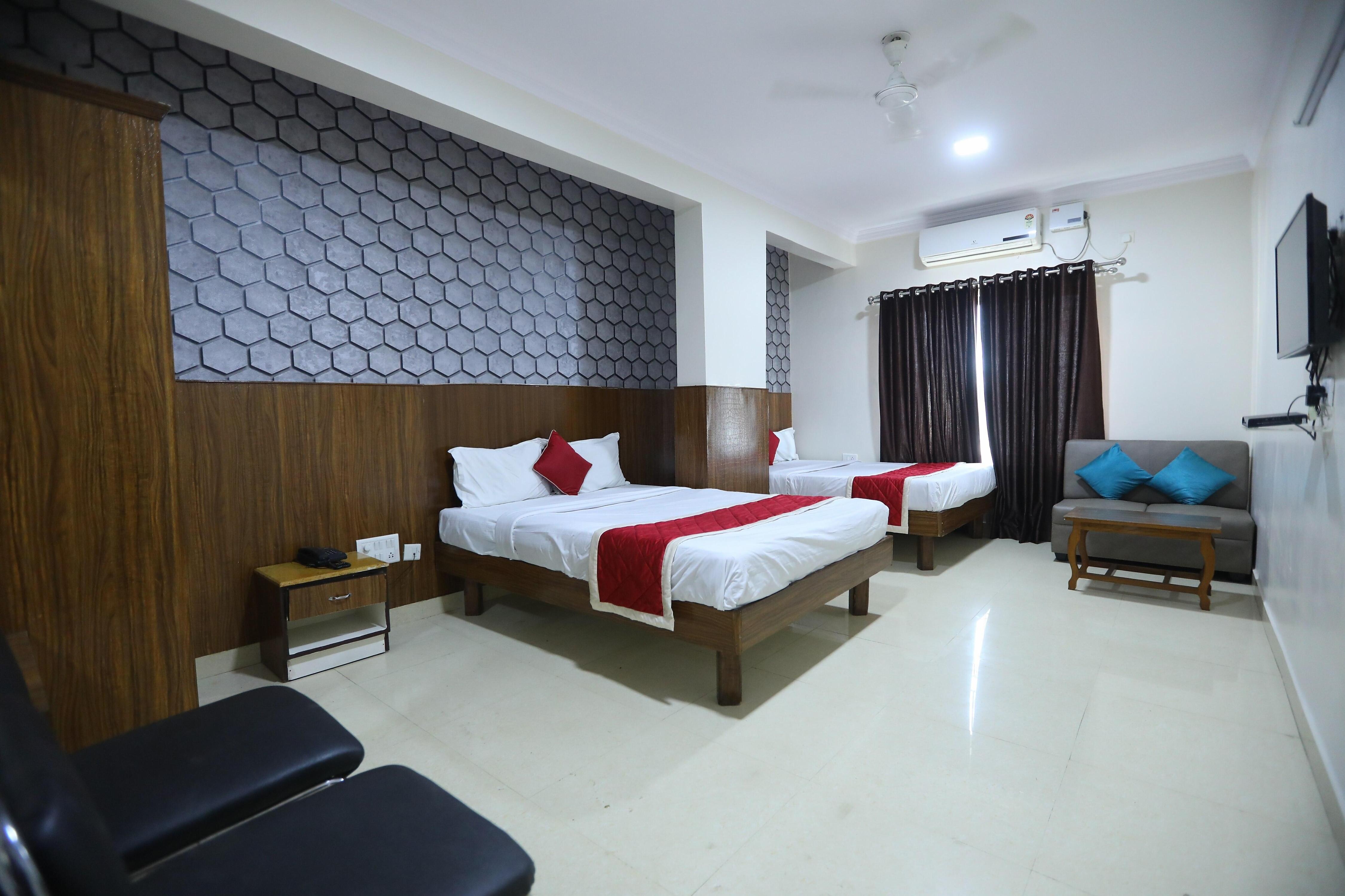 Hotel BCP Suites 𝗕𝗢𝗢𝗞 Bangalore Hotel
