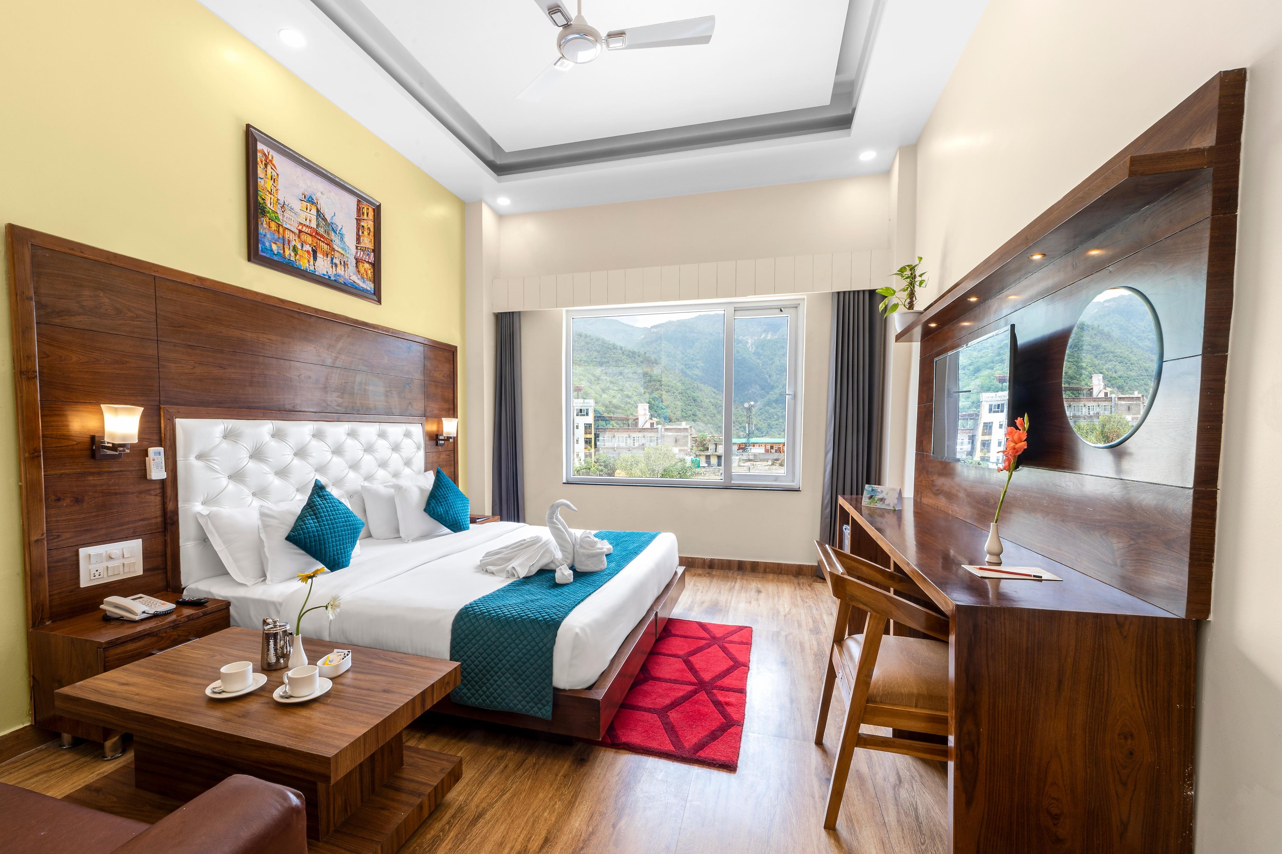 Divine Lakshmi Ganga By Elements 7 𝗕𝗢𝗢𝗞 Rishikesh Hotel 𝘄𝗶𝘁𝗵 𝗙𝗥𝗘𝗘 ...