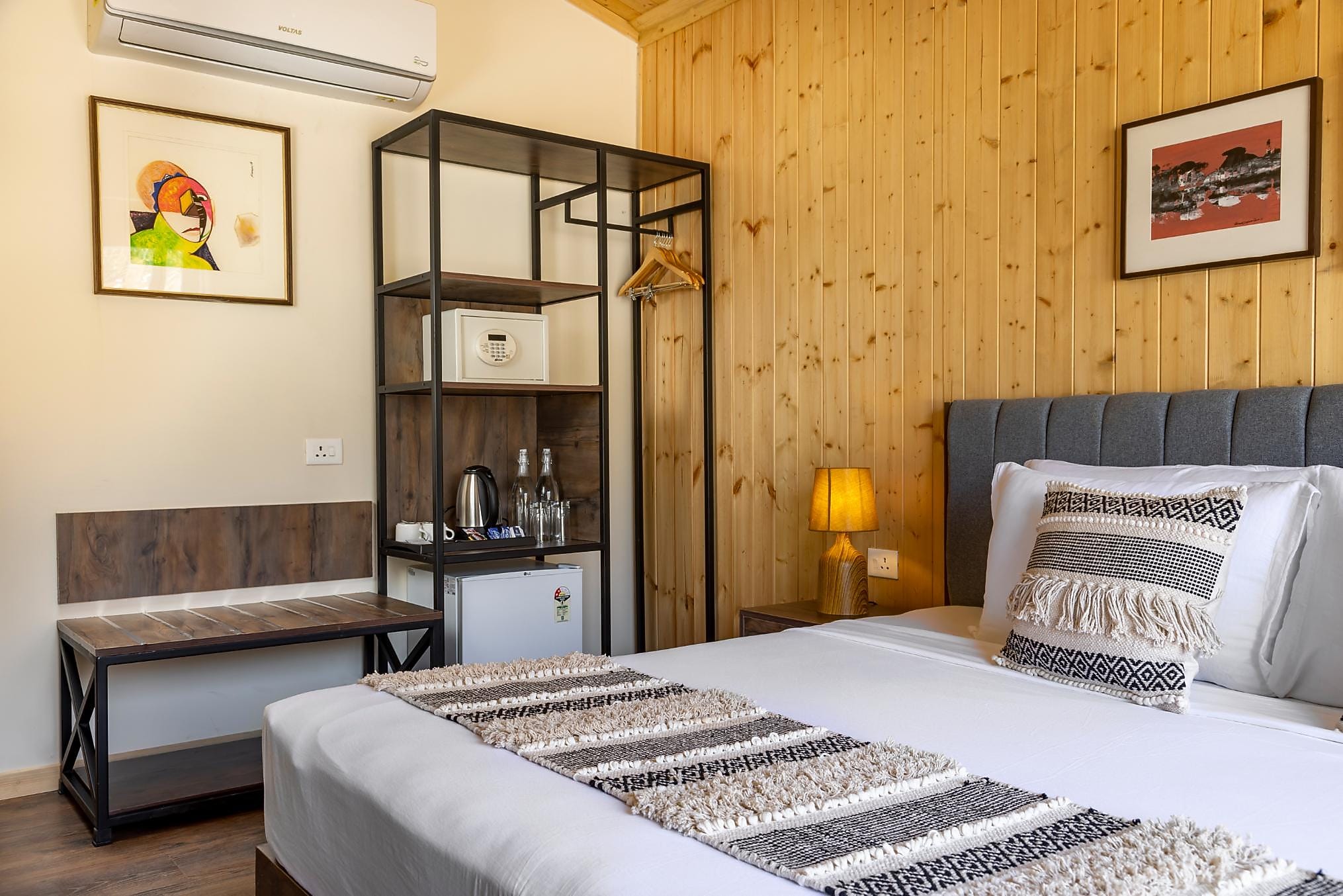 juSTa Rasa Retreat & Spa (Closest Luxury Resort to Neelkanth Temple ...