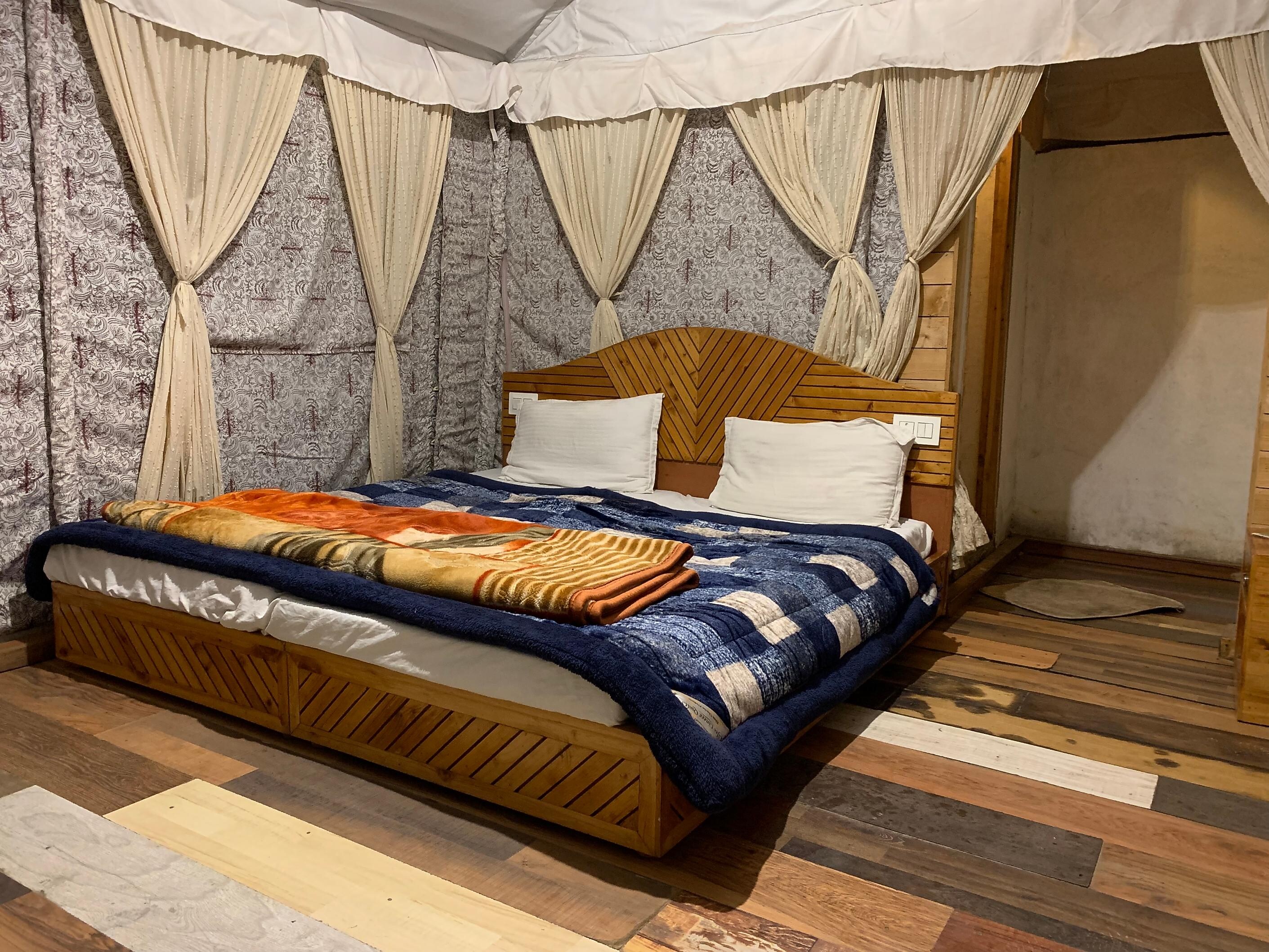 The Alps Kasol 𝗕𝗢𝗢𝗞 Kasol Luxury Camp 𝘄𝗶𝘁𝗵 ₹𝟬 𝗣𝗔𝗬𝗠𝗘𝗡𝗧