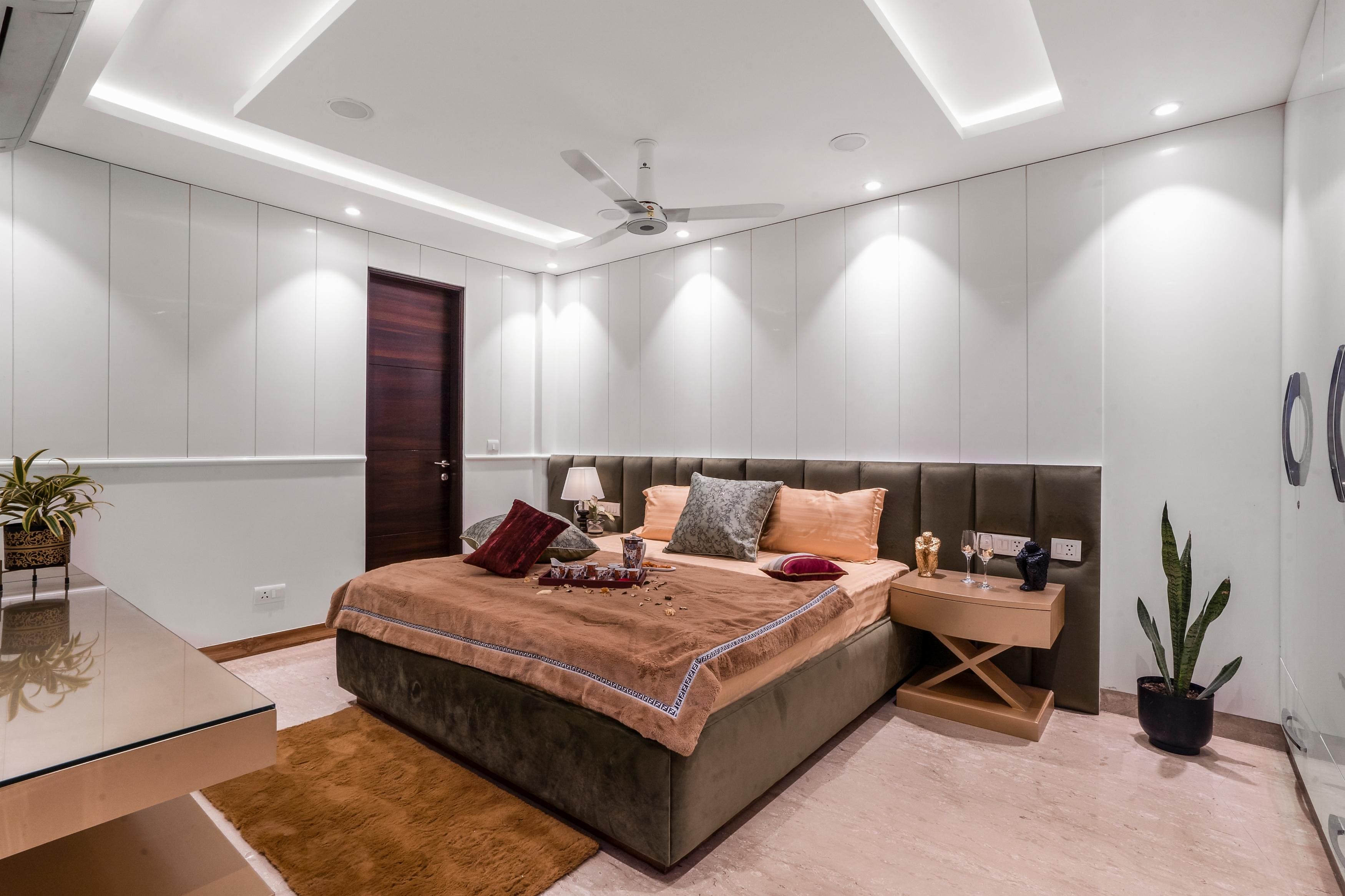 Homlee | Pentagon 5 bhk Luxurious Apartment in Saket 𝗕𝗢𝗢𝗞 Delhi Homestay