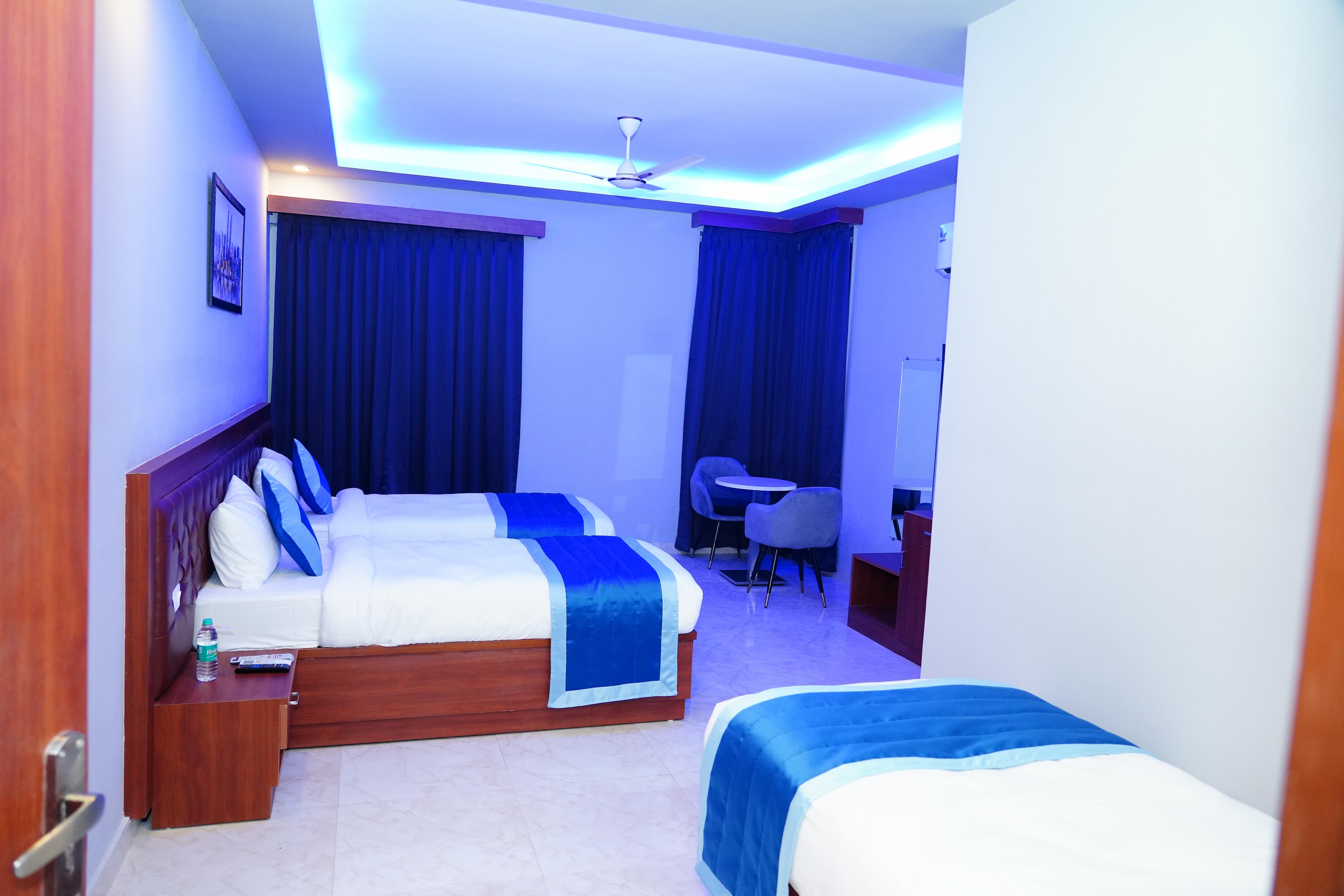 Hotel Expo Mart Inn Behind India Expo Hotel Greater Noida - Reviews ...