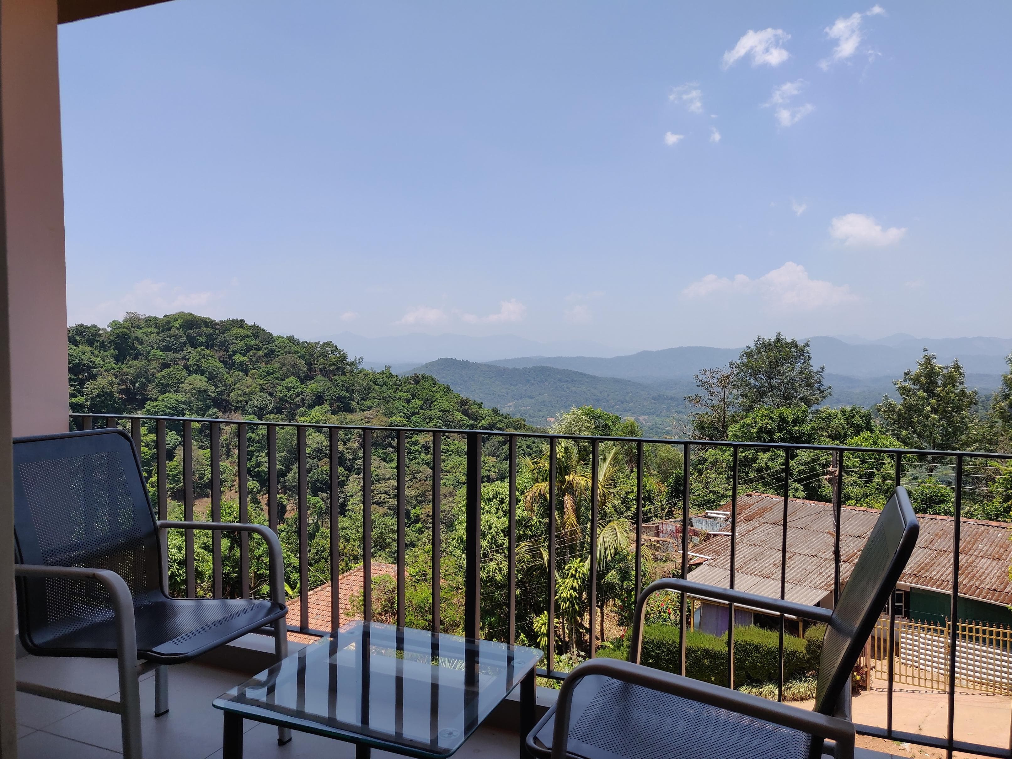 The Cliff Edge Coorg 𝗕𝗢𝗢𝗞 Coorg Hotel 𝘄𝗶𝘁𝗵 𝗙𝗥𝗘𝗘 𝗖𝗮𝗻𝗰𝗲𝗹𝗹𝗮𝘁𝗶𝗼𝗻