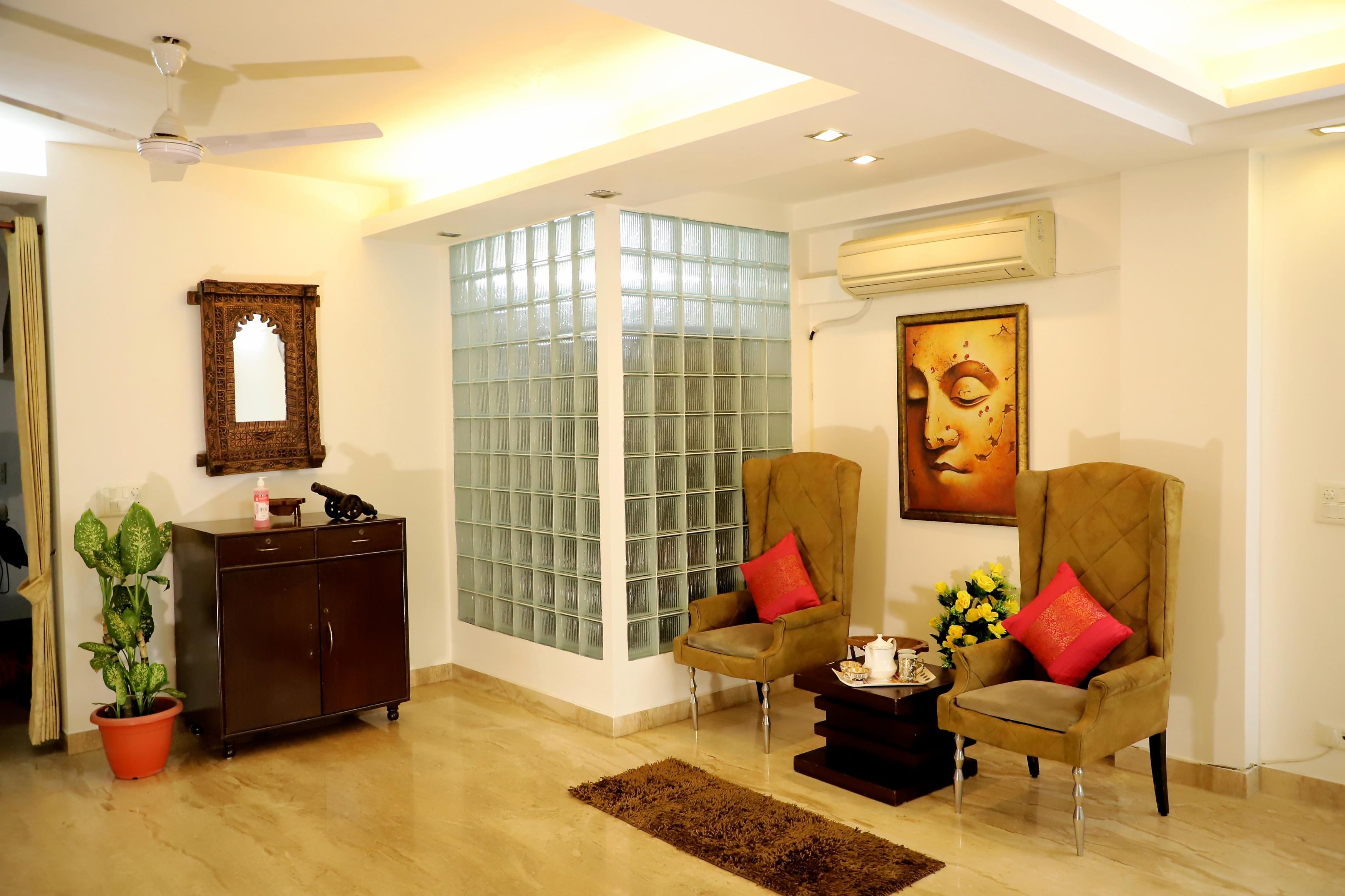 Fortune Home Service Apartment 3Bhk,J-215 Saket 𝗕𝗢𝗢𝗞 Delhi Apartment