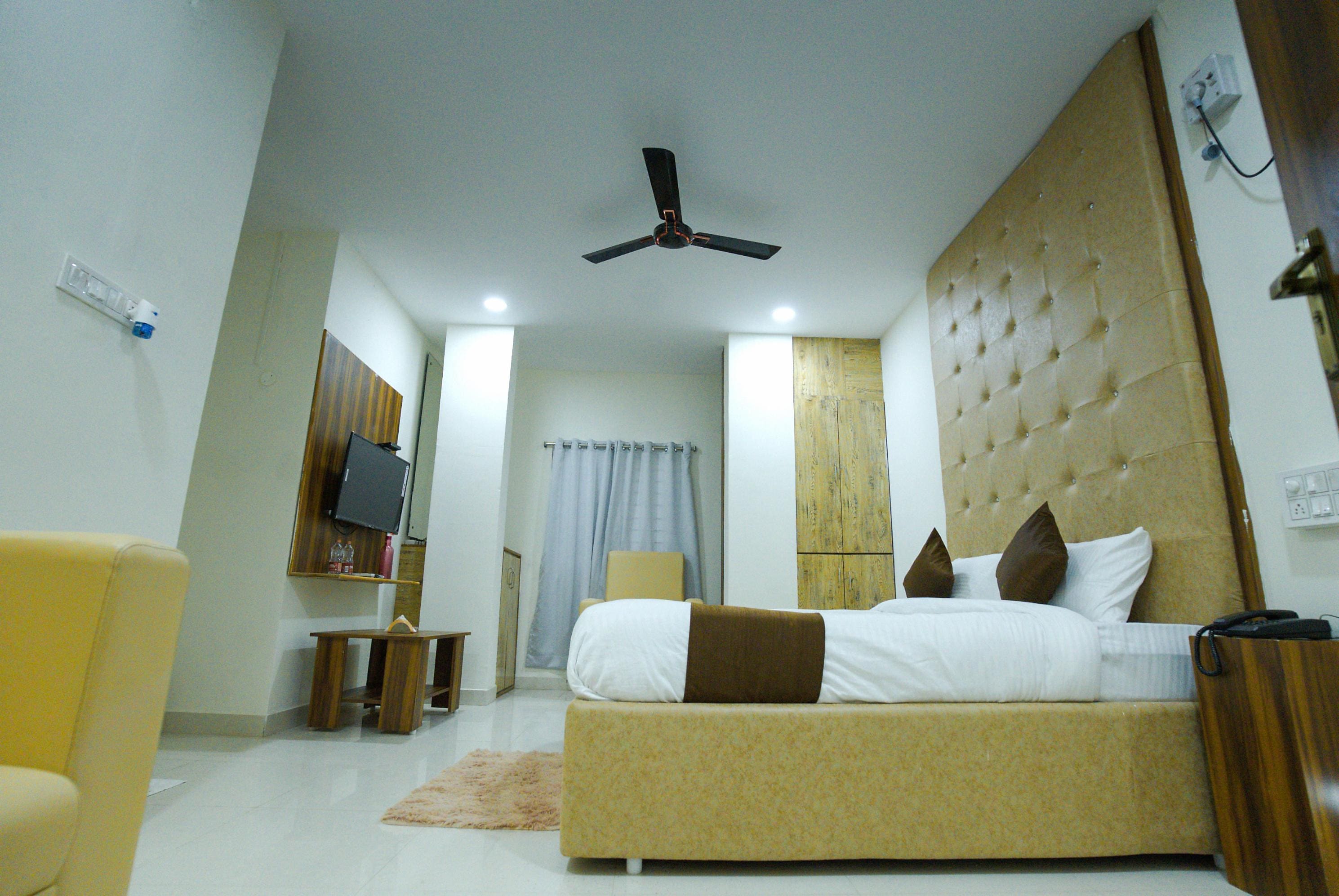 Hotel Mango Tree Hotel Warangal - Reviews, Photos & Offer