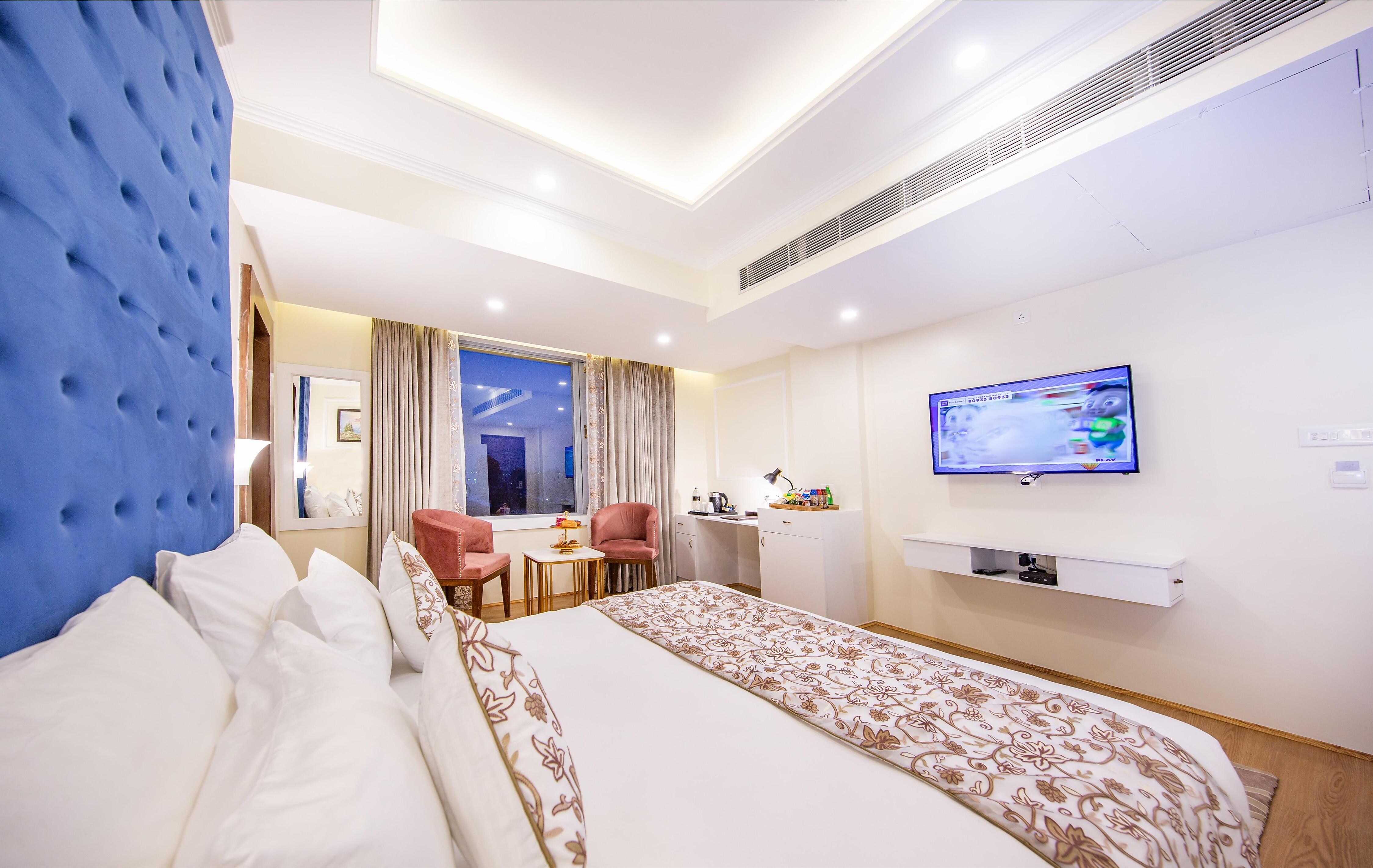 Arco Hotels and Resorts 𝗕𝗢𝗢𝗞 Srinagar Hotel 𝘄𝗶𝘁𝗵 𝗙𝗥𝗘𝗘 𝗖𝗮𝗻𝗰𝗲𝗹𝗹𝗮𝘁𝗶𝗼𝗻