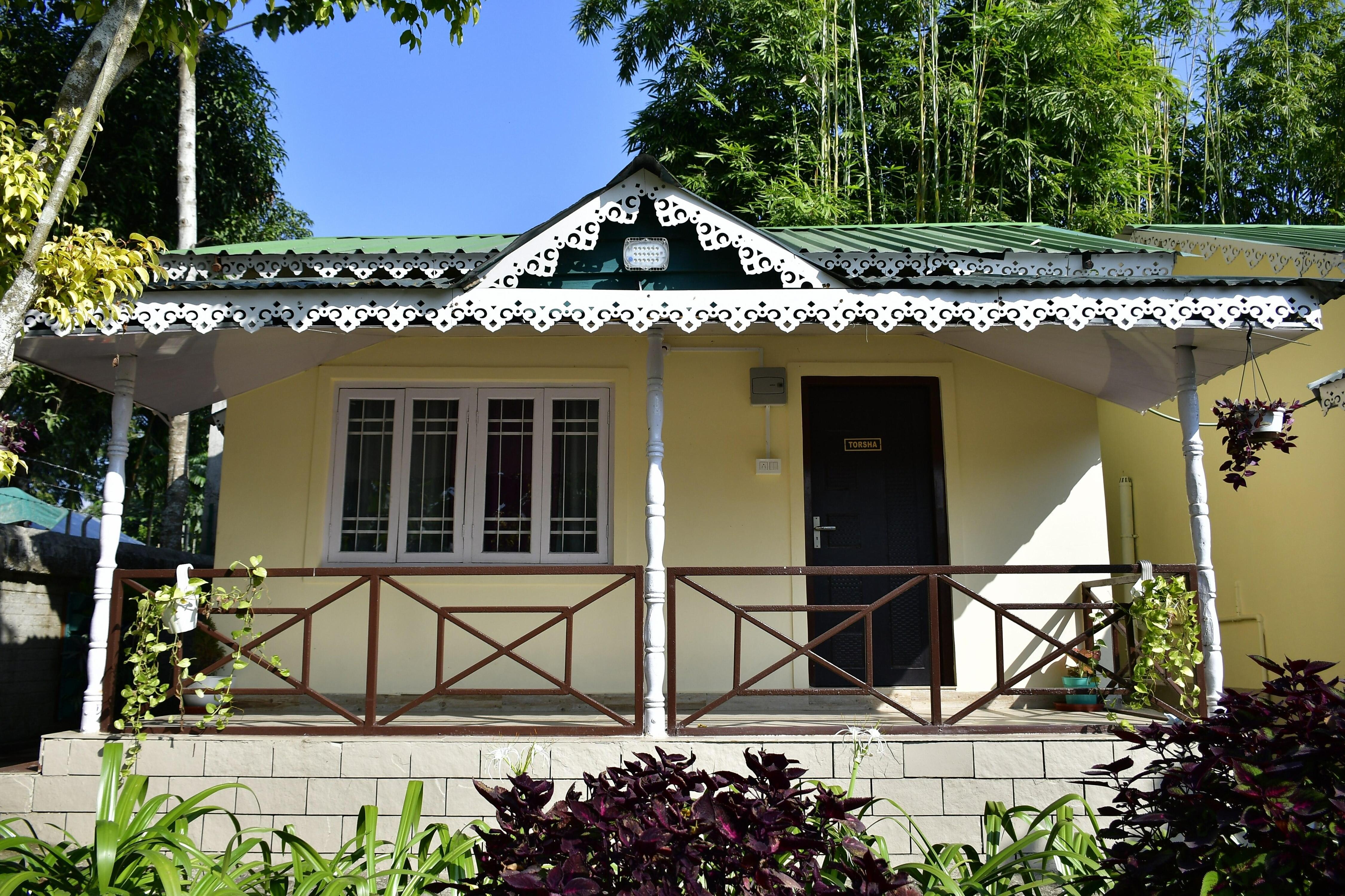 NEW GORUMARA WILDERNESS RESORT 𝗕𝗢𝗢𝗞 Lataguri Resort