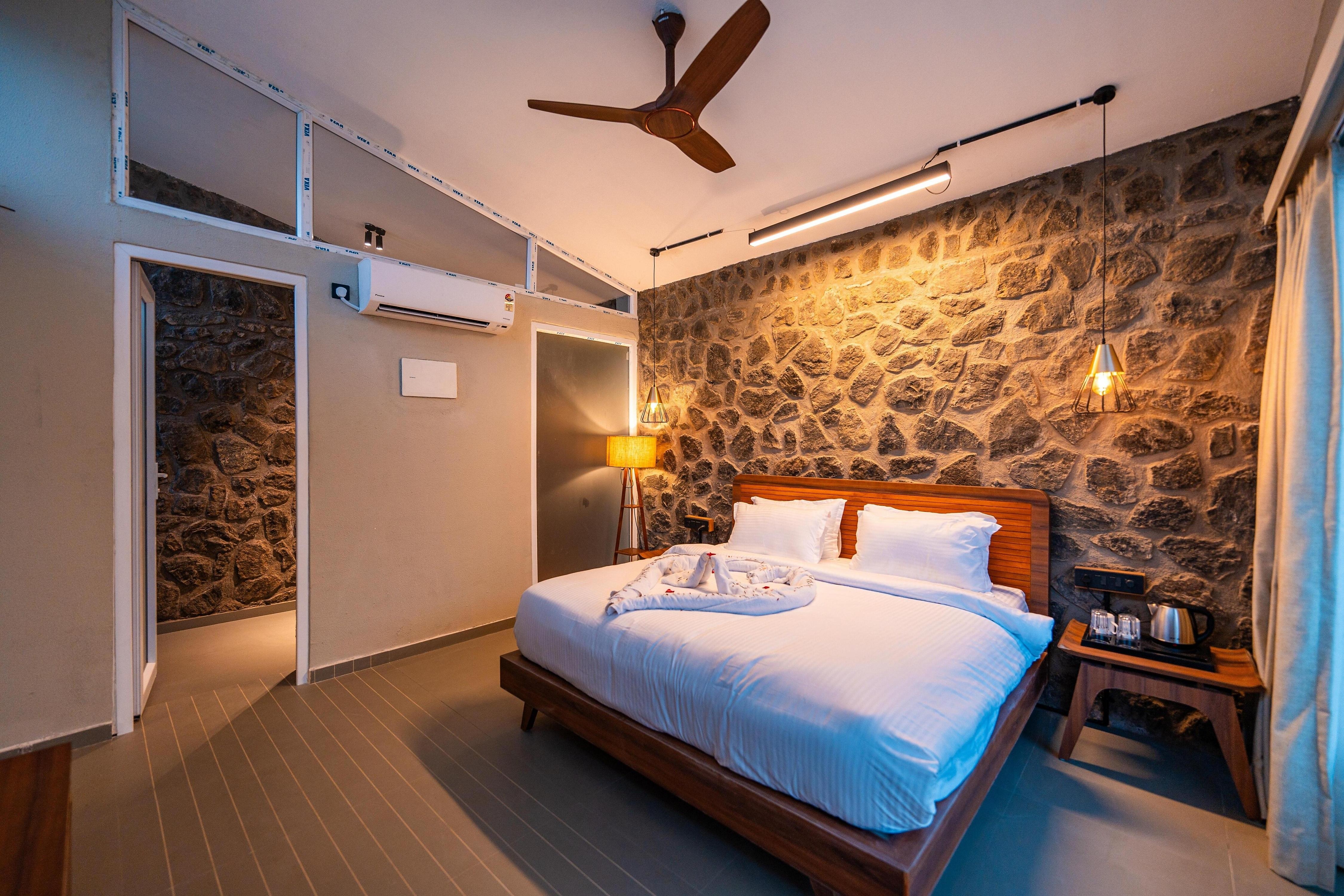 Basalt Paradise Resort and Spa 𝗕𝗢𝗢𝗞 Halol Hotel 𝘄𝗶𝘁𝗵 𝗙𝗥𝗘𝗘 𝗖𝗮𝗻𝗰𝗲𝗹𝗹𝗮𝘁𝗶𝗼𝗻