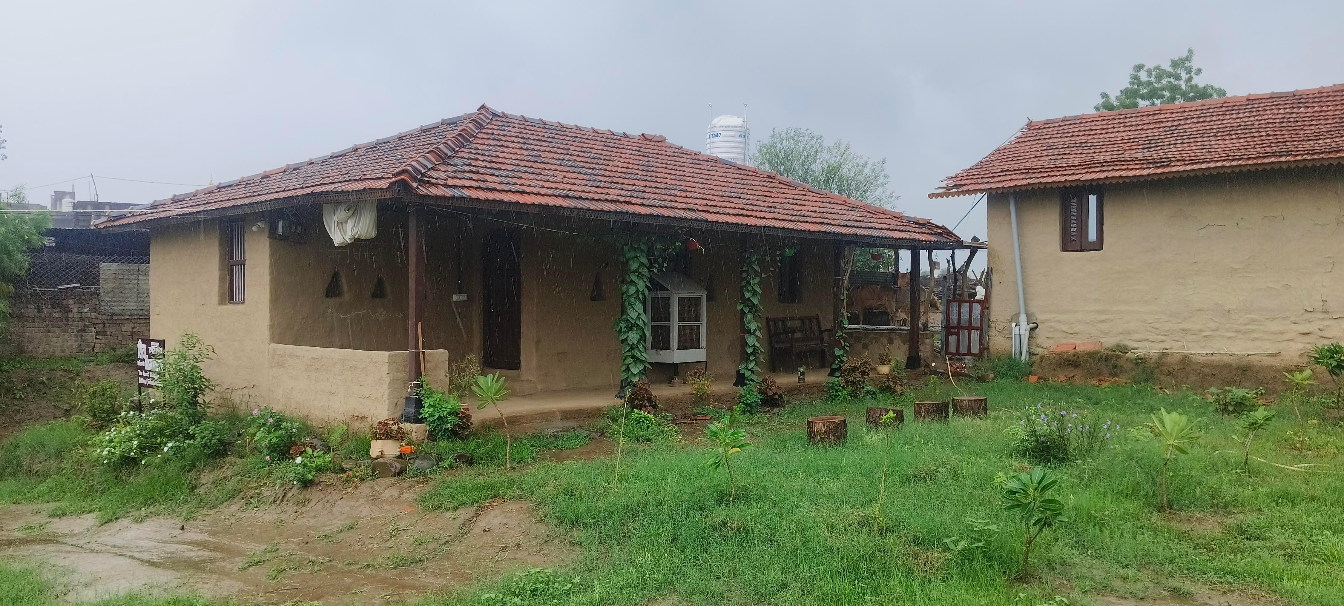 Photos of Shiva Kashi home stay Sahastradhara - Holiday Home in Kasrawad