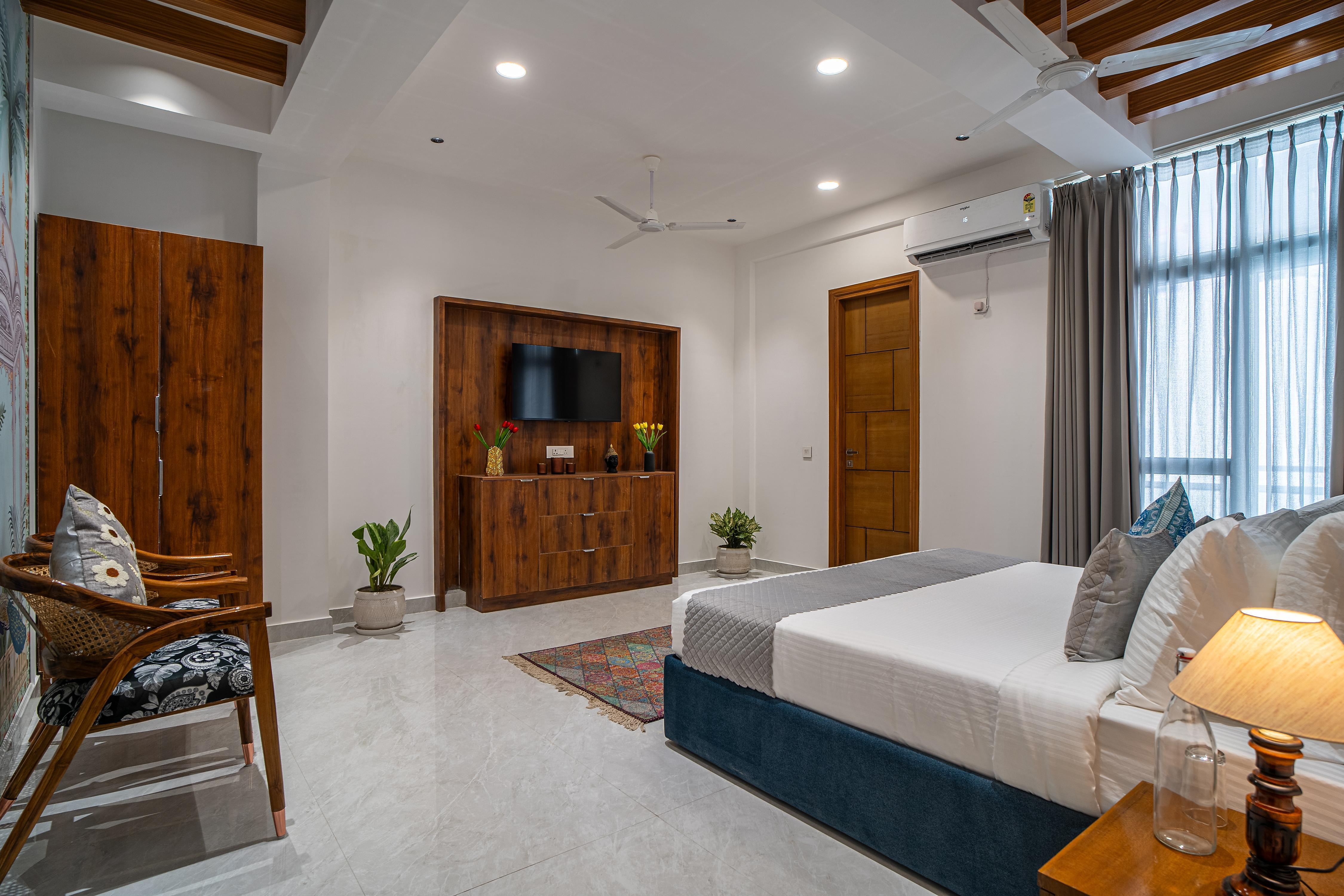 Rooms of Alaya Stays Udgam Vilas 3-BHK With Lift - Dehradun Hotel on ...