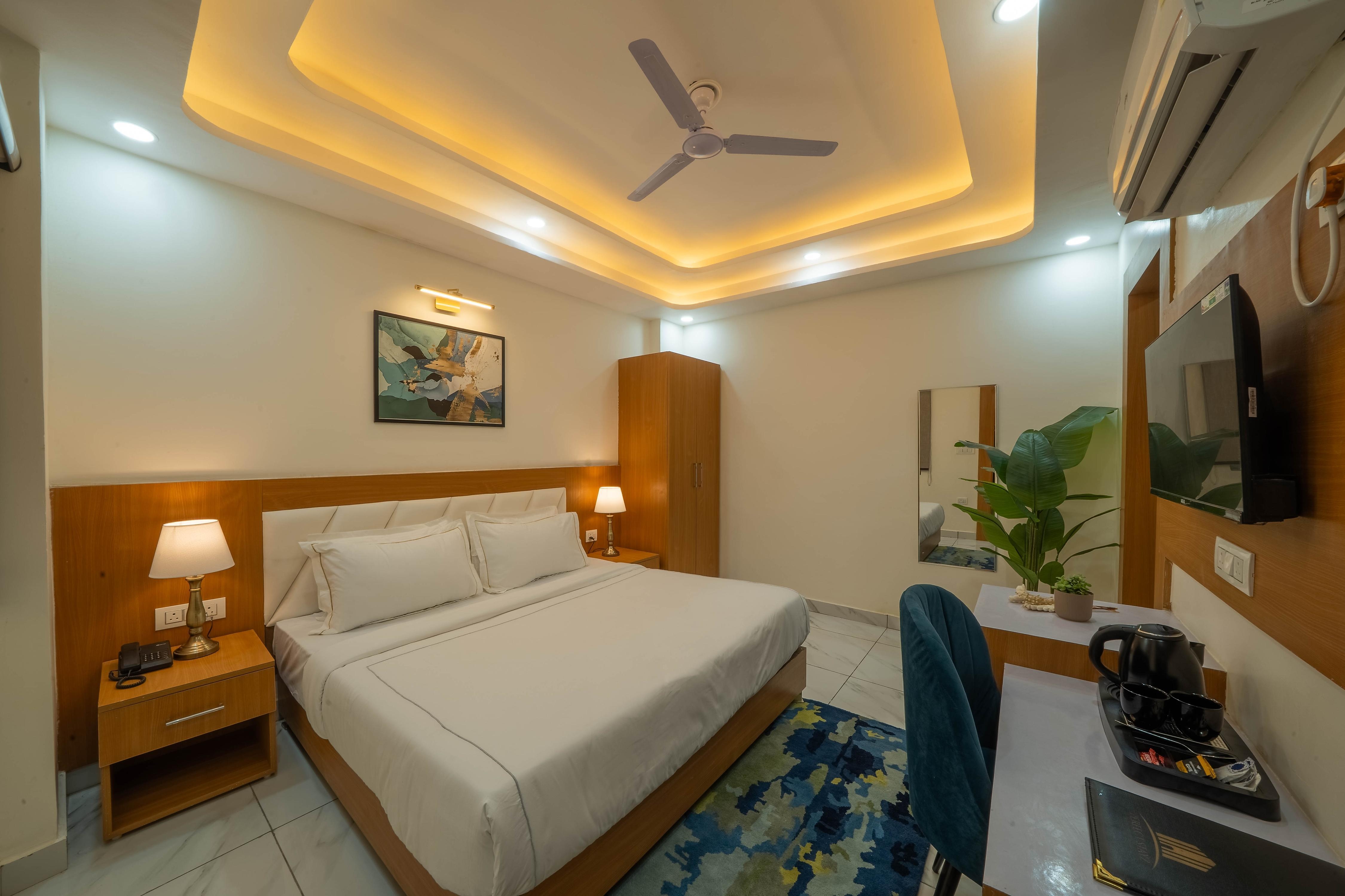 Perfectstayz Premium Krishna Abode 𝗕𝗢𝗢𝗞 Vrindavan Hotel